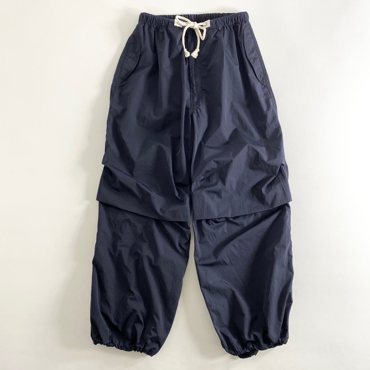 【楽天市場】SOUMO ソウモ 日本製 NYLON OVER PANTS ナイロンオーバーパンツ イージー ボトムス 16-SP-04-DNV ...