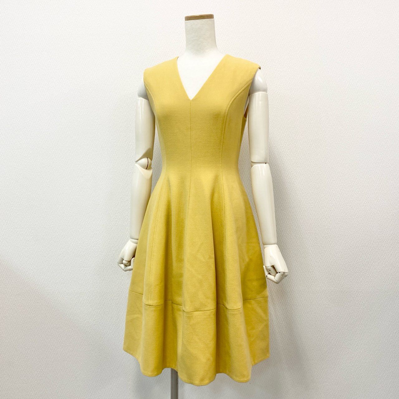 【楽天市場】FOXEY フォクシー V Baron Dress Vバロン ドレス ワンピース 39477 38 イエロー レース ノースリーブ セレブ 日本製 レディース 【中古】：バリューストック