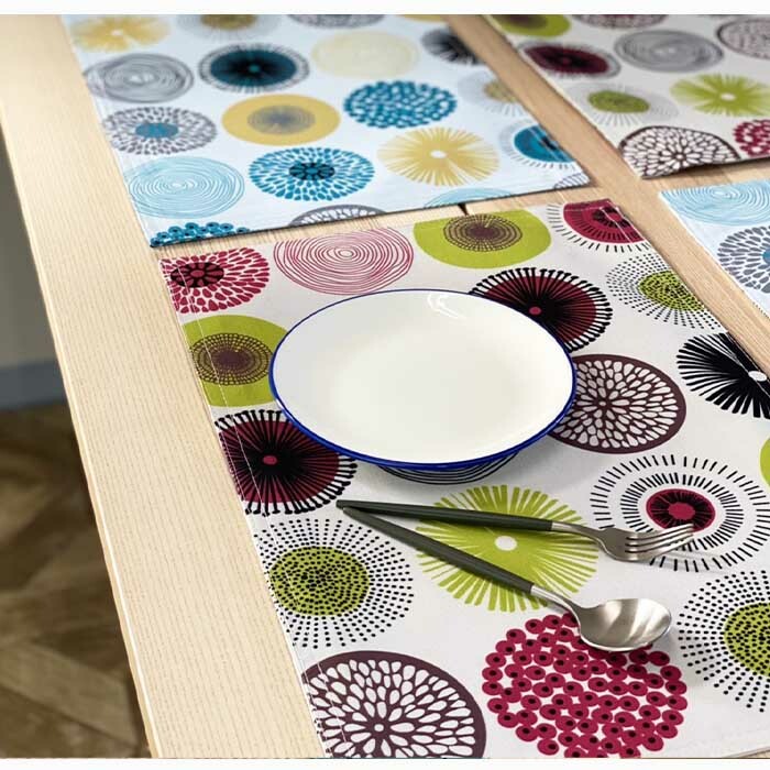 【楽天市場】ランチョンマット 撥水 布 モロッカン 北欧 モダン 花柄 VEGATEX 北欧 デザイン 33×48cm 大判 花柄 くすみカラー：テーブルクロスのVEGATEX-STORE