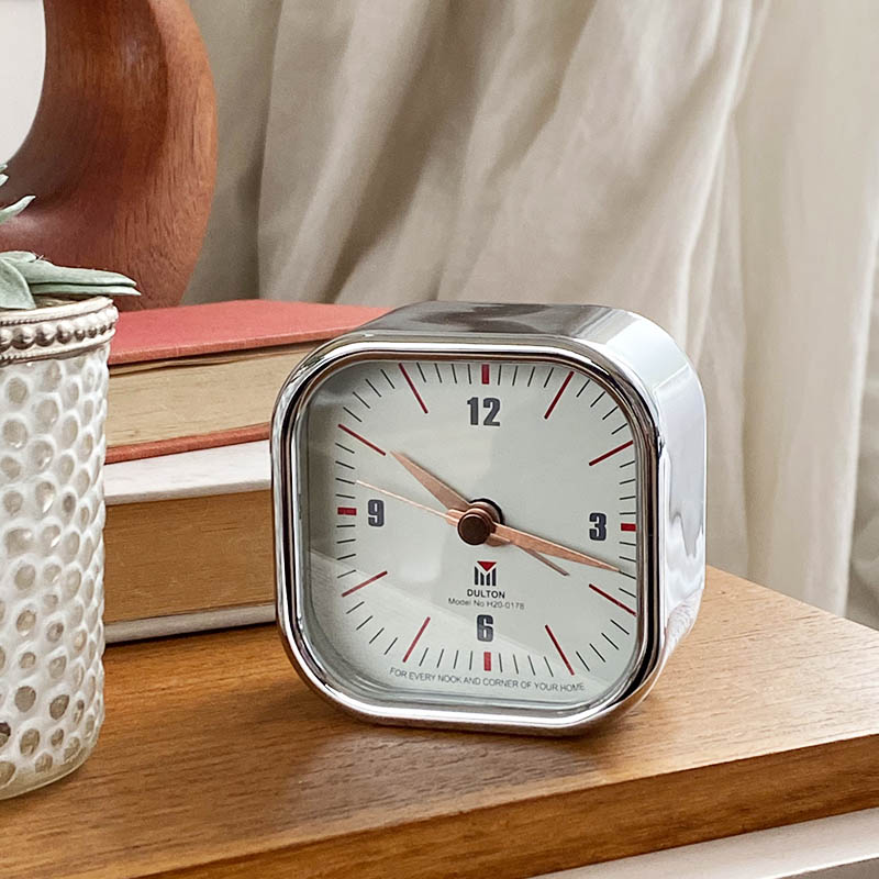 【楽天市場】定形外郵便で1個350円で送付 H20-0178CR SQUARE ALARM CLOCK CHROME スクエア アラーム ...