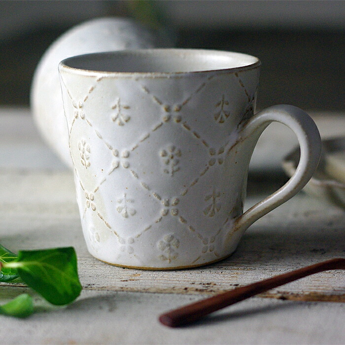 【楽天市場】【max30%offクーポンあり】クロス小花 マグカップ kinari 益子焼 花柄 アイボリー コーヒーカップ ナチュラル おしゃれ （食洗機対応 電子レンジ使用可） お家カフェ ...