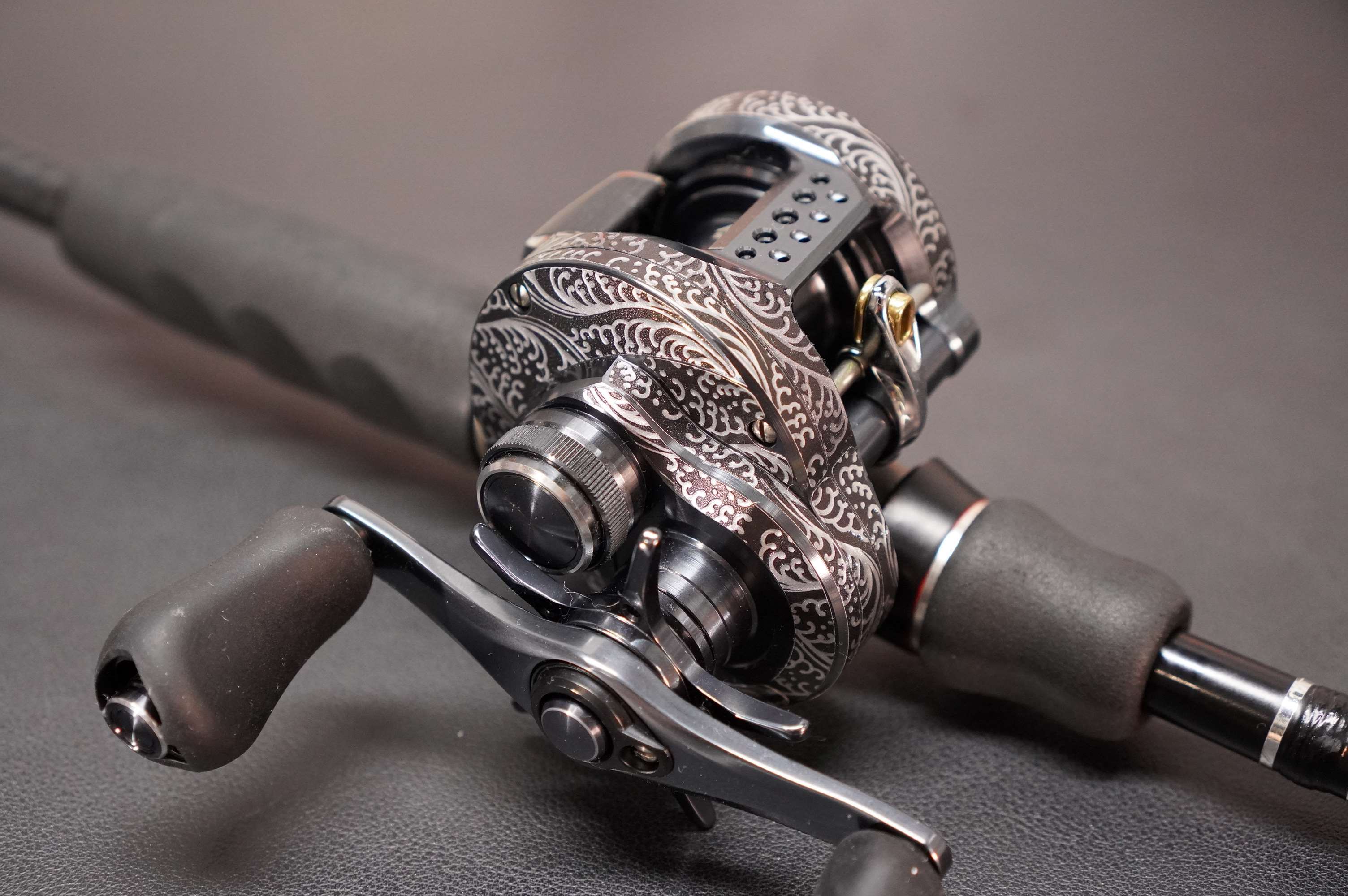 【楽天市場】【WANEE'S】 グルービンデカールキット SHIMANO 24 カルカッタコンクエスト30/31 SE用（※リール本体は含まれ ...