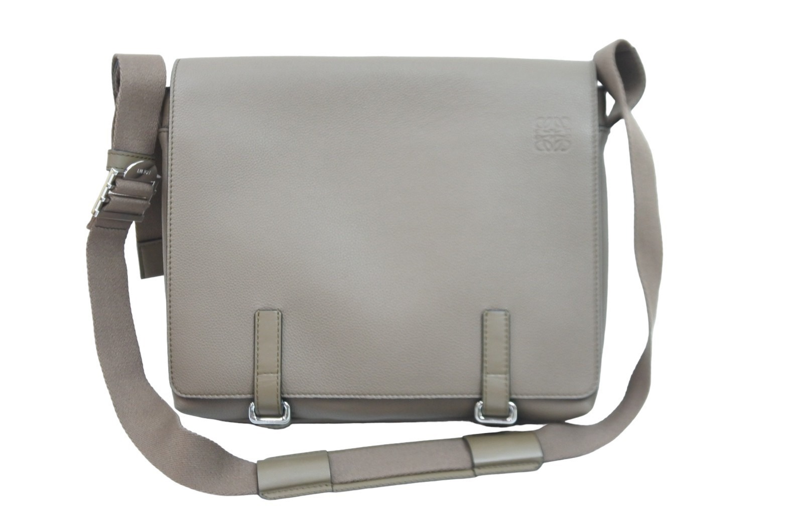 【楽天市場】新品同様 LOEWE ロエベ ショルダーバッグ ミリタリーメッセンジャーバッグ 652030 シルバー金具 中古 52375 ...