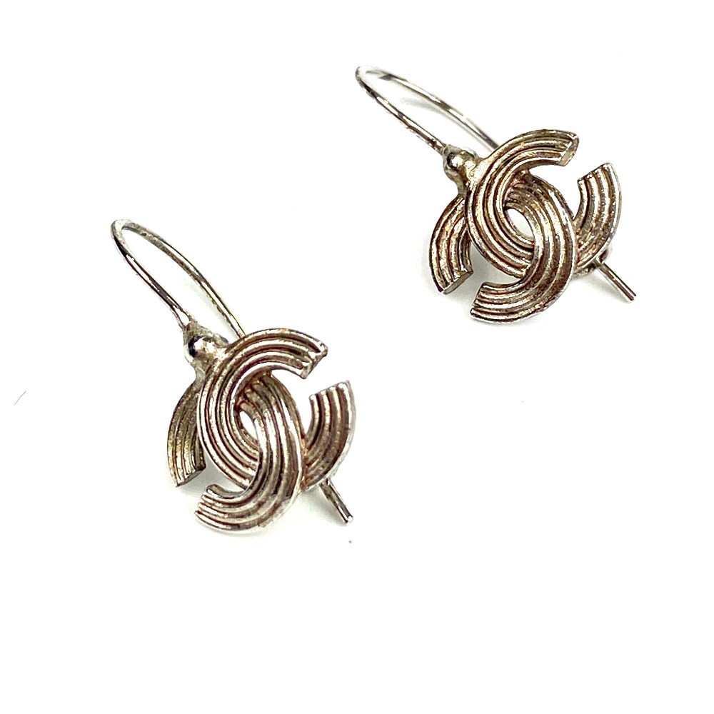 【楽天市場】[USED/中古]CHANEL シャネル ピアス ココマーク シルバー 00A シルバー C（やや傷や汚れあり）ランク 中古 ...