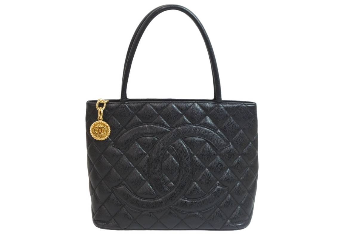 【楽天市場】CHANEL シャネル 復刻トート 7番台 ハンドバッグ ココマーク キャビアスキン ブラック ゴールド金具 美品 中古 ...