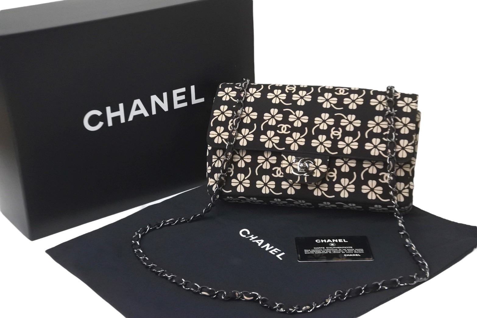 【楽天市場】極美品 CHANEL シャネル チェーンショルダーバッグ マトラッセ 6番台 ココマーク クローバー ブラック ベージュ 中古 ...