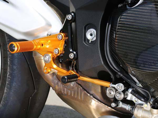 【楽天市場】BABYFACE ベビーフェイス バックステップキット BRUTALE1090 MV AGUSTA アグスタ バックステップ ...