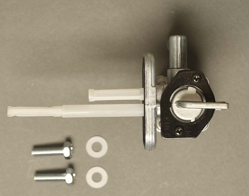 【楽天市場】M-TEC中京 エムテック中京 フューエルコック Z400GP GPZ400 GPz400F/F2 KAWASAKI カワサキ ...