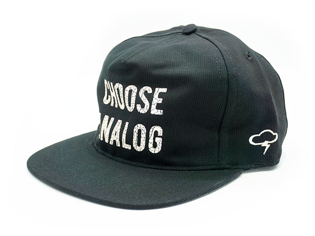 【楽天市場】【The Ampal Creative/ザ アンパルクリエイティブ】「Choose Analog Strap Back/チ ...