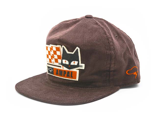【楽天市場】【The Ampal Creative/ザ アンパルクリエイティブ】「Cat Eyes Snap Back/キャットアイズスナップ ...