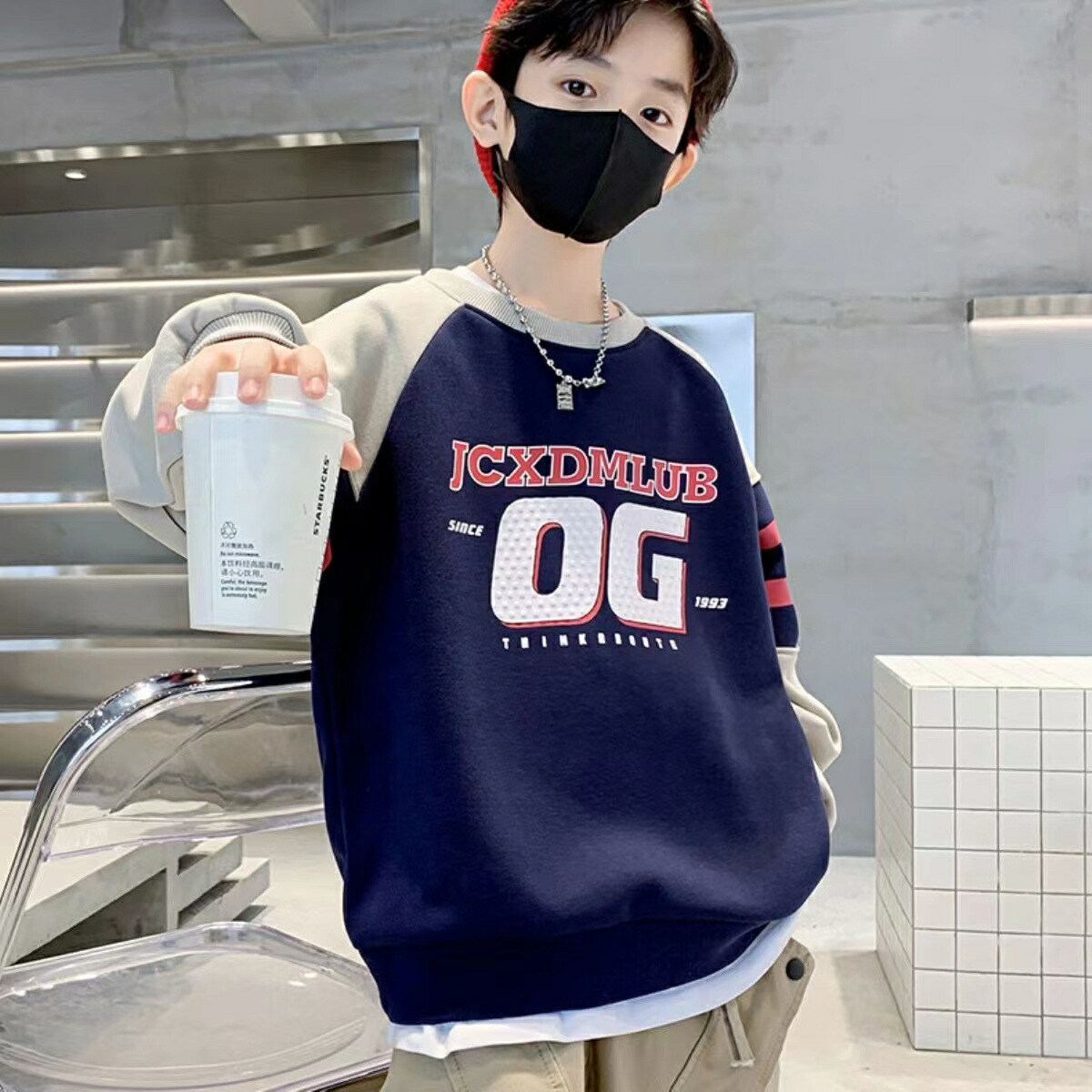 【楽天市場】キッズ 子供服 トレーナー トップス カジュアル 男の子 春秋 秋 ゆったり 可愛い ジュニア 丸首 長袖 英文字 KUFB001 ...