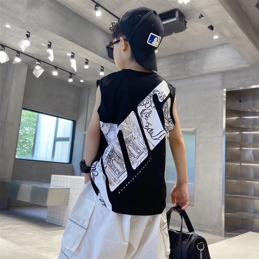 【楽天市場】キッズ 子供服 Tシャツ トップス カジュアル 男の子 夏 ゆったり 可愛い ジュニア ノースリーブ 英文字 薄手 KUFB027 ...