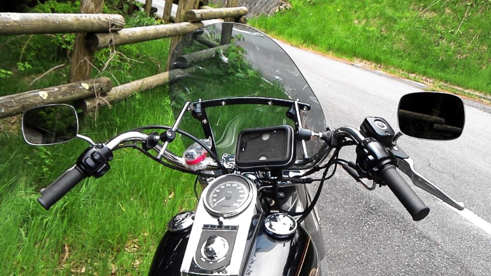 【楽天市場】HD ハーレー FLSTF ソフテイル ファットボーイ 汎用ウインドスクリーン [WS-08] ウインドプロテクターS クリア ...