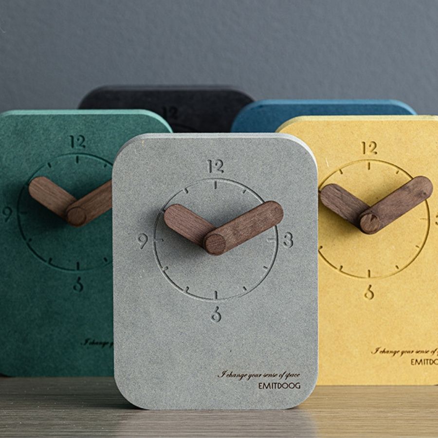 【楽天市場】おすすめ／ 置き時計 木製の針 高品質 アート 時計 アナログ かわいい 時計 グレー 卓上 置く時計 おしゃれ シンプル 時計 ユニーク モダン アーチ型 北欧風 インテリア時計 ...