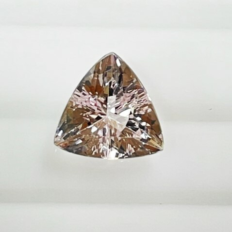 【楽天市場】モルガナイト トリリアント 3.69ct ルース：gem-ichinose