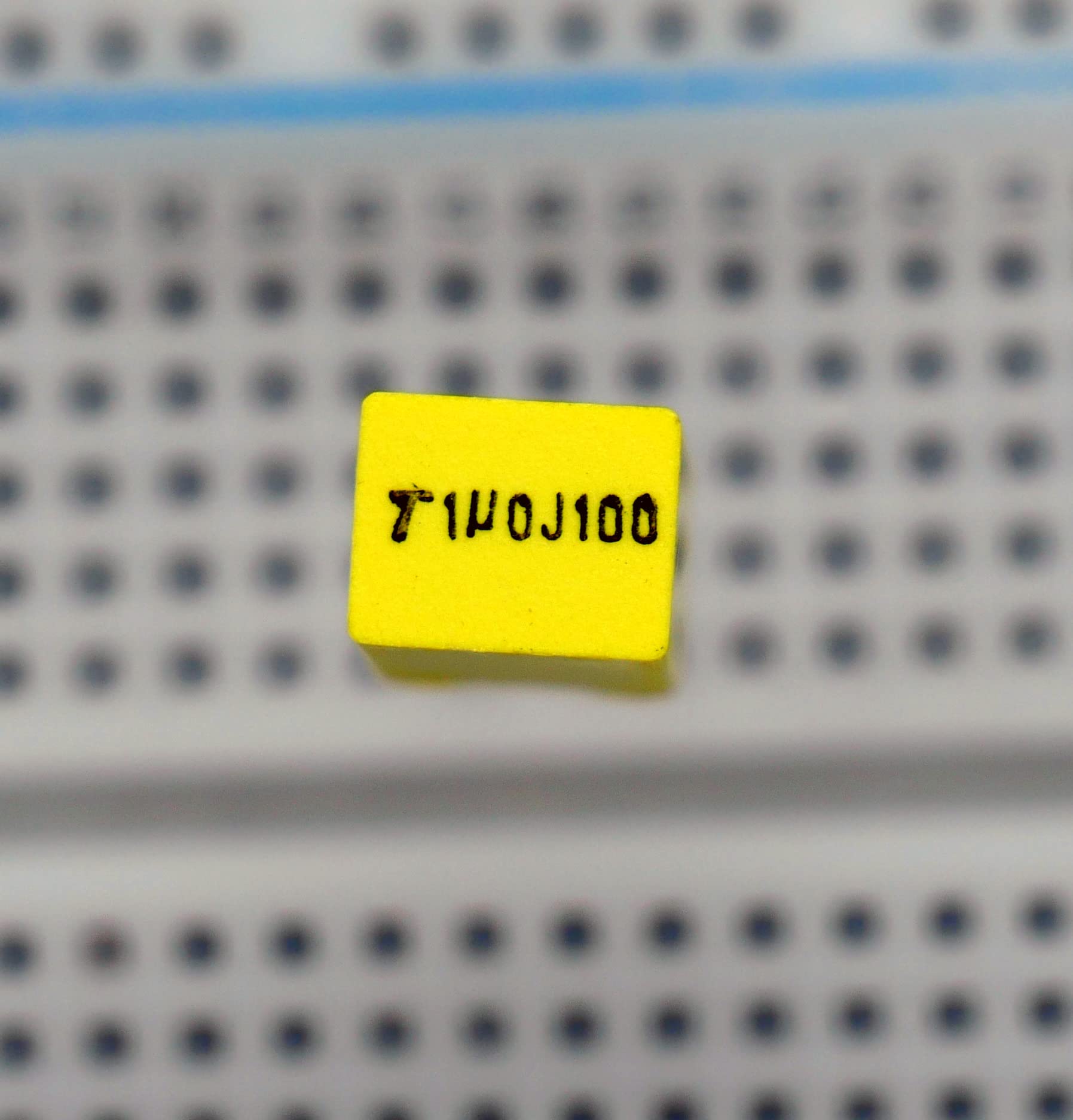 【楽天市場】【10個入】メタライズドポリエステルフィルムコンデンサ オーディオ向け (1μF(105)) YMS PARTS：YMS PARTS