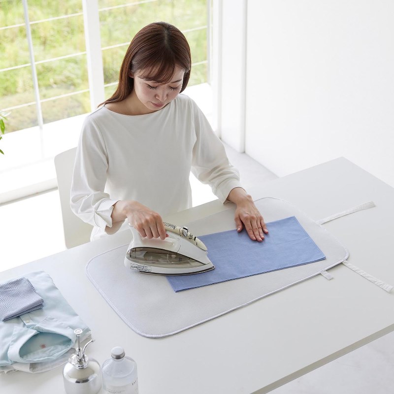 【楽天市場】山崎実業 くるくるアイロンマット YAMAZAKI STANDARD LINE ホワイト 4903208021333 【品番 ...