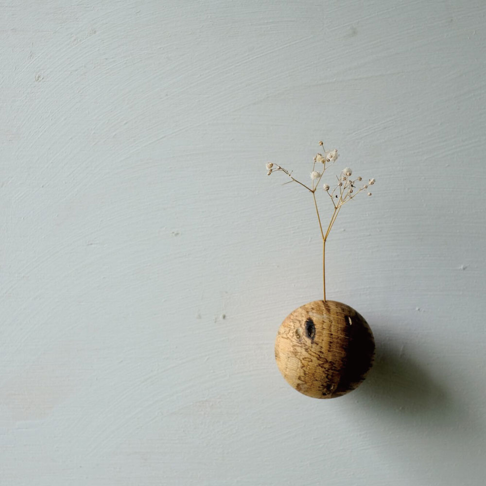 【楽天市場】RetRe 虫喰いの壁掛け時計 / 球 ウォールフック 壁掛けフック 一輪挿し 富山県産 ナラ 虫喰い楢 リツリ：ZUIUN